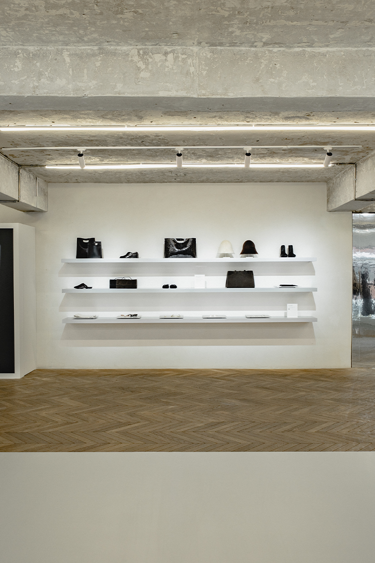 AW25 SEONGSU POP-UP - COS KR